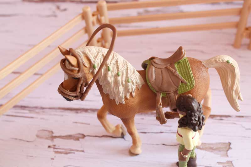 Schleich Horse Club, Horses & Riders Review