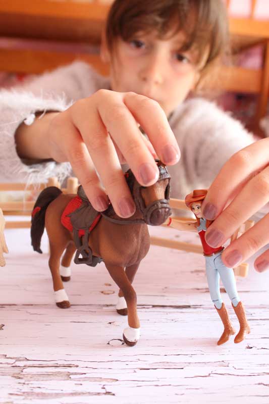 Schleich Horse Club, Horses & Riders Review